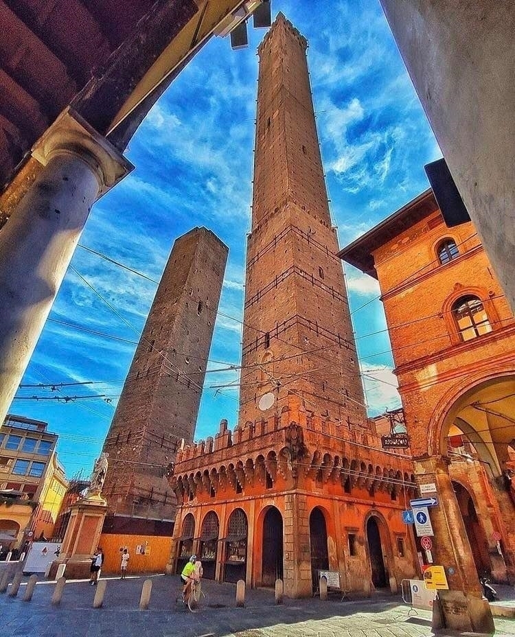 Нехар Травел | Туристичка Агенција. EMILIA ROMAGNA 3НП(Болоња - Ферара ...